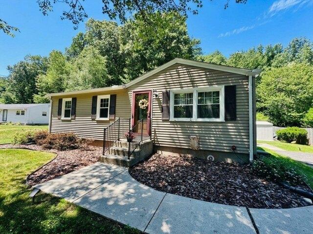 house with 3 bedroom, Springfield MA DS104044696