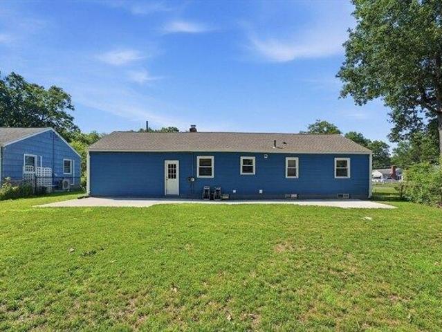 house with 3 bedroom, Springfield MA DS104331952