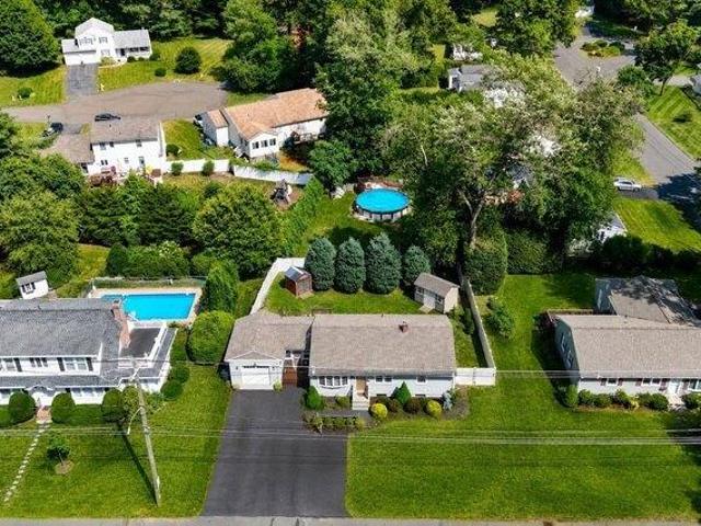 house with 3 bedroom, Springfield MA DS104477812