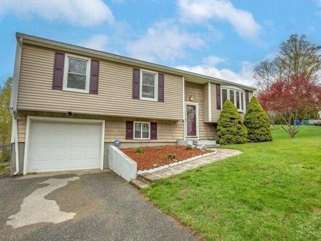 house with 3 bedroom, Springfield MA ES102860441