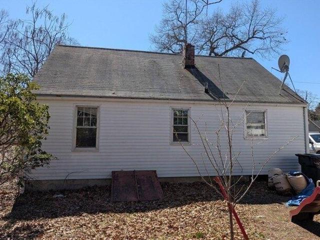 house with 3 bedroom, Springfield MA ES102961477