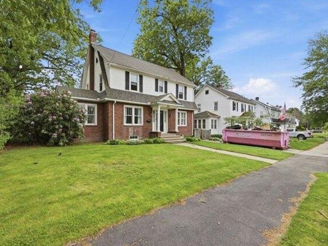 house with 3 bedroom, Springfield MA ES103247515