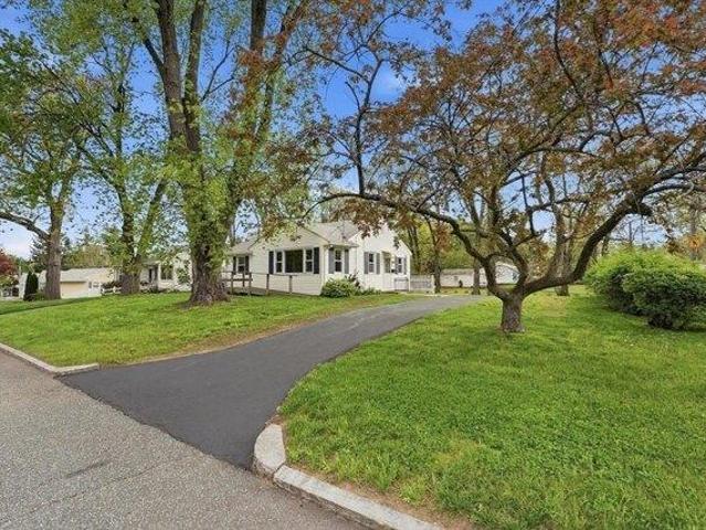 house with 3 bedroom, Springfield MA ES103441723