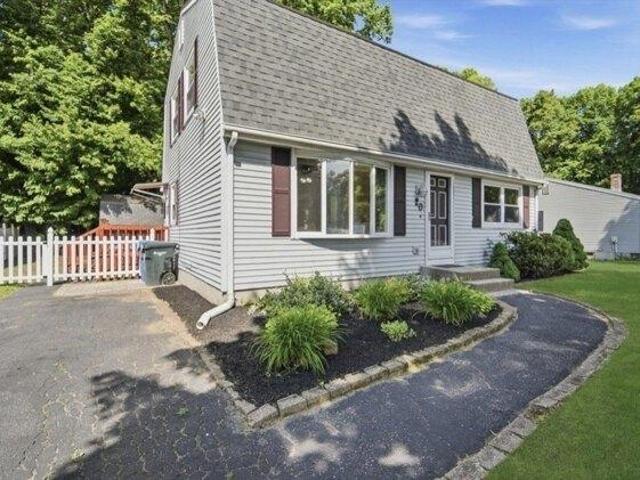 house with 3 bedroom, Springfield MA ES103444151