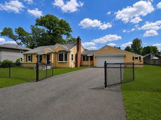 house with 3 bedroom, Springfield MA ES103433487