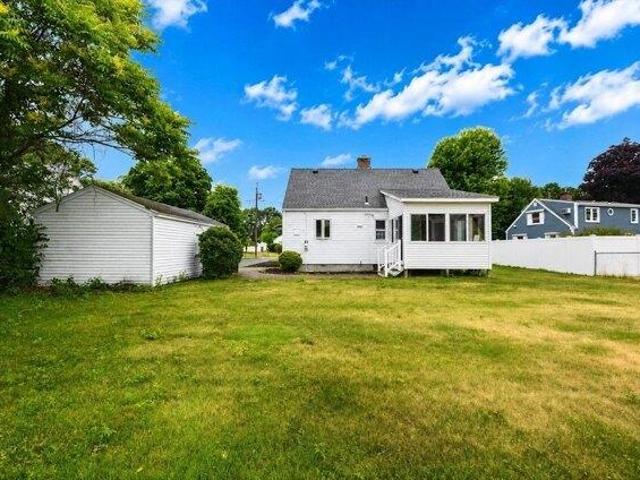 house with 3 bedroom, Springfield MA ES103709971
