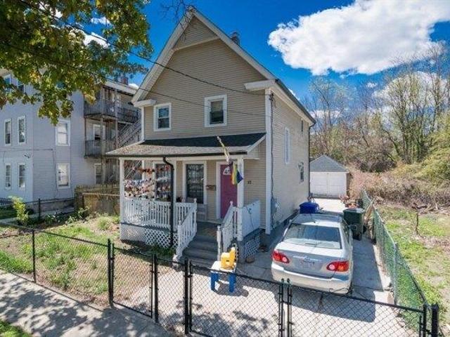 house with 3 bedroom, Springfield MA ES103852233