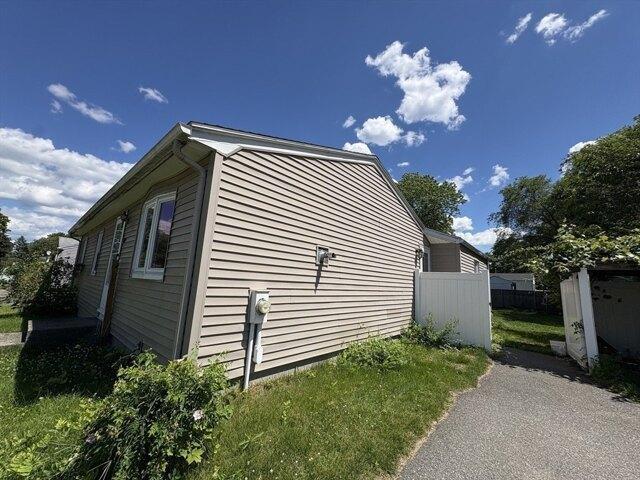 house with 3 bedroom, Springfield MA ES103885749