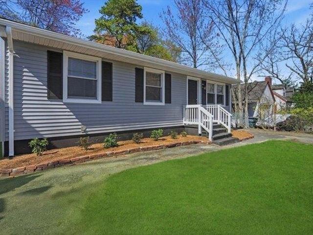 house with 3 bedroom, Springfield MA ES103885896