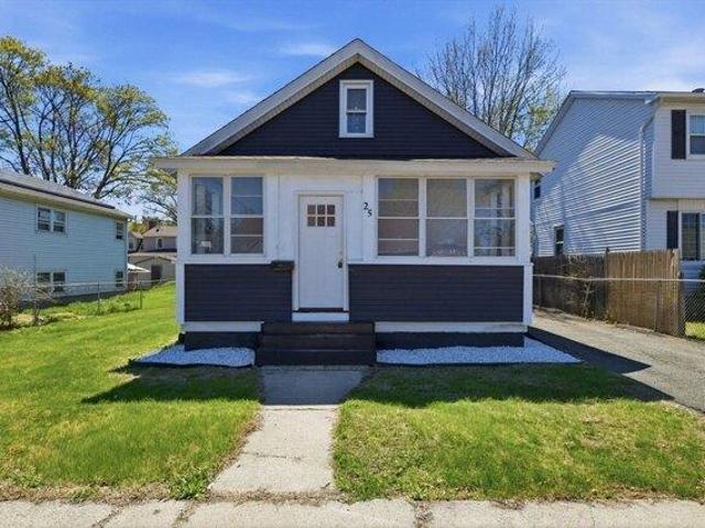 house with 3 bedroom, Springfield MA ES103808868