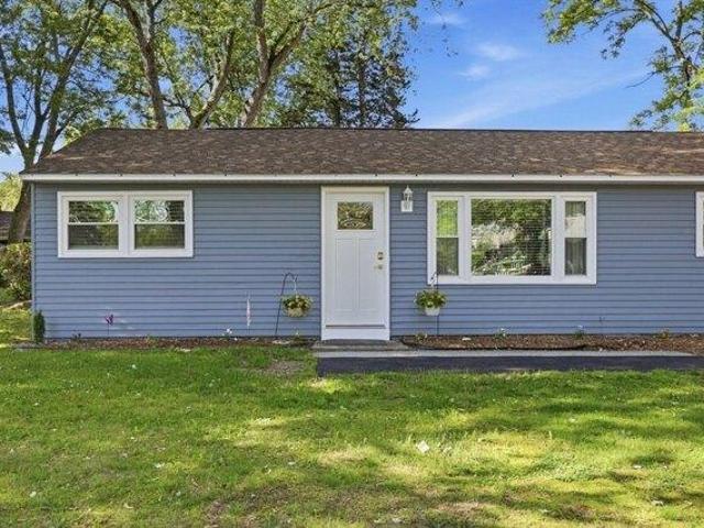 house with 3 bedroom, Springfield MA ES103930643