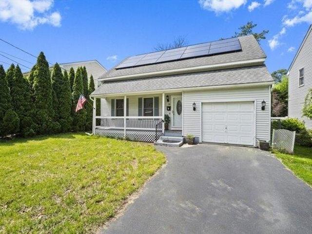 house with 3 bedroom, Springfield MA ES103932417