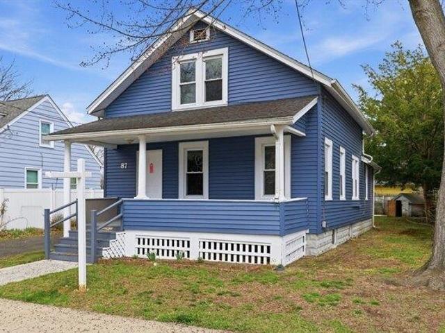 house with 3 bedroom, Springfield MA ES104045390