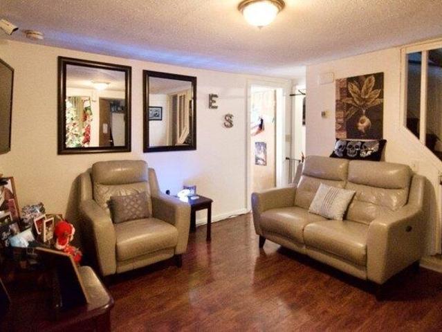 house with 3 bedroom, Springfield MA ES104149482