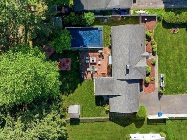 house with 3 bedroom, Springfield MA ES104189953