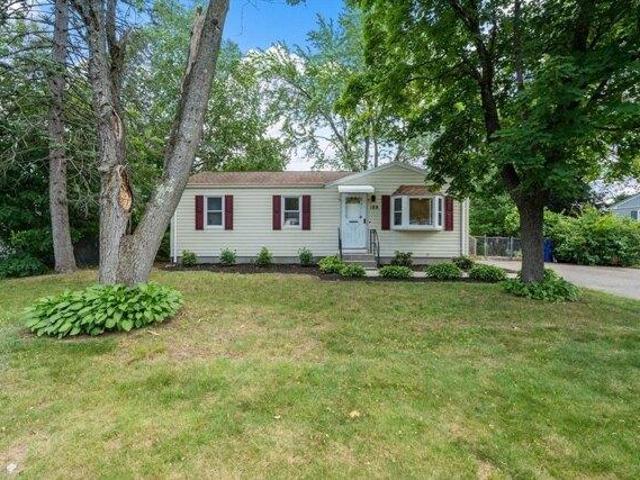 house with 3 bedroom, Springfield MA ES104235029
