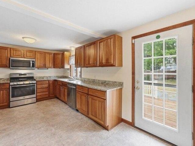 house with 3 bedroom, Springfield MA ES104788405
