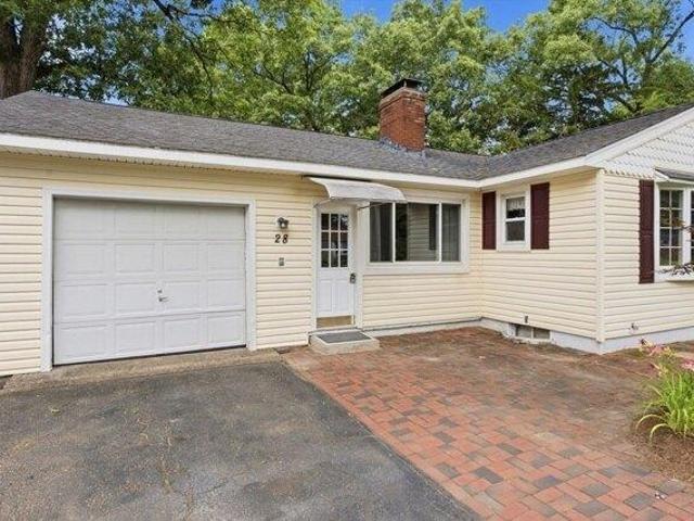 house with 3 bedroom, Springfield MA ES104849947