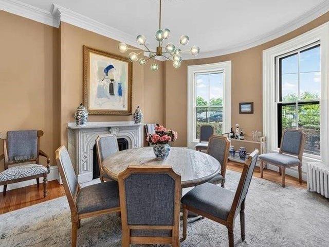 house with 3 bedroom, Springfield MA ES104833864