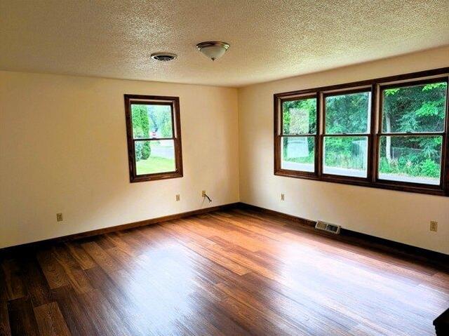 house with 3 bedroom, Springfield MA ES104833897