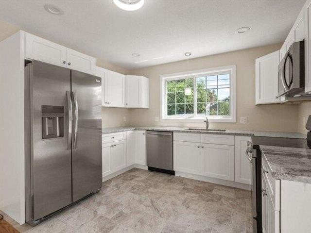house with 3 bedroom, Springfield MA ES104836135