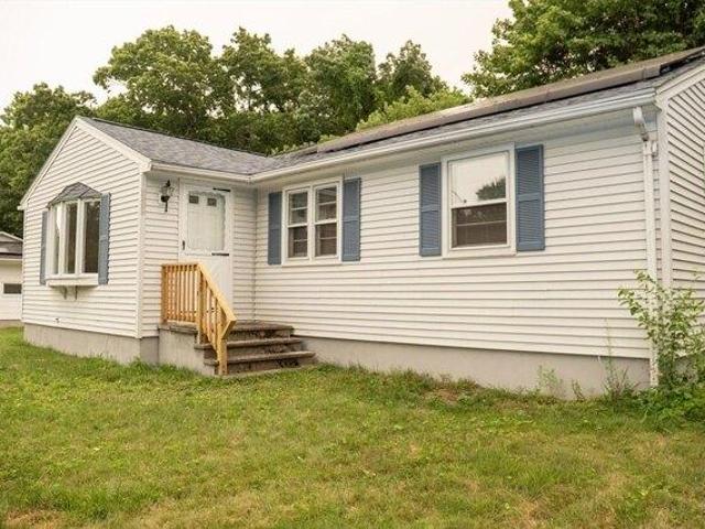 house with 3 bedroom, Springfield MA ES105040398