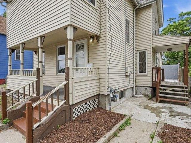 house with 3 bedroom, Springfield MA ES105040665