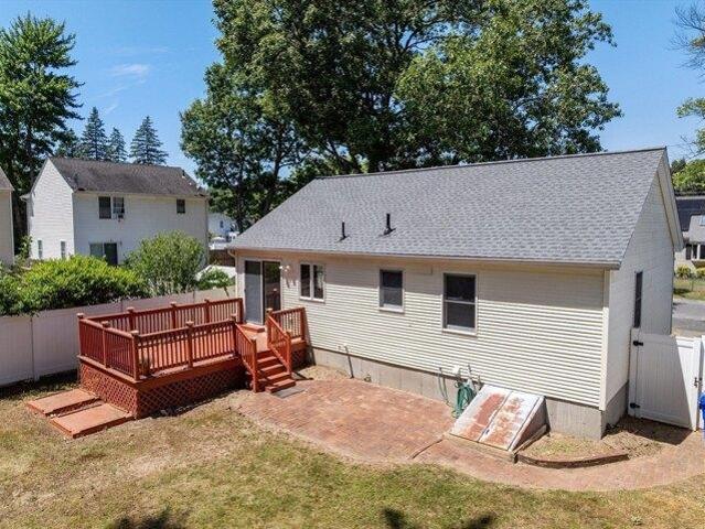 house with 3 bedroom, Springfield MA ES105059108