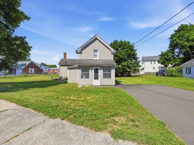 house with 3 bedroom, Springfield MA ES105060907