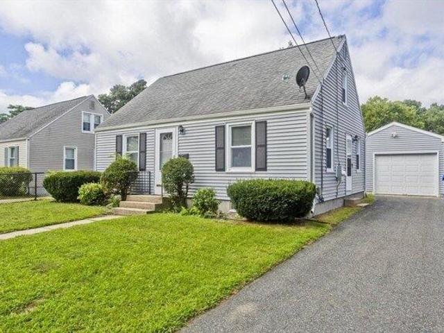 house with 3 bedroom, Springfield MA ES105061490