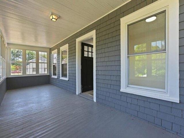 house with 3 bedroom, Springfield MA ES105094286