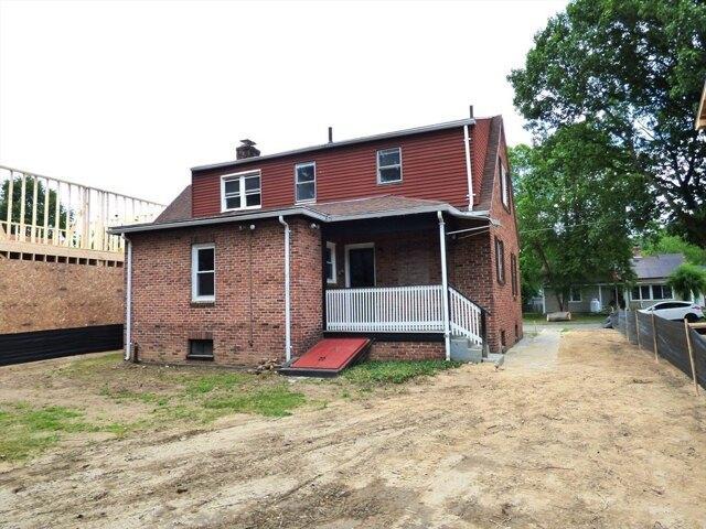house with 3 bedroom, Springfield MA ES105095692