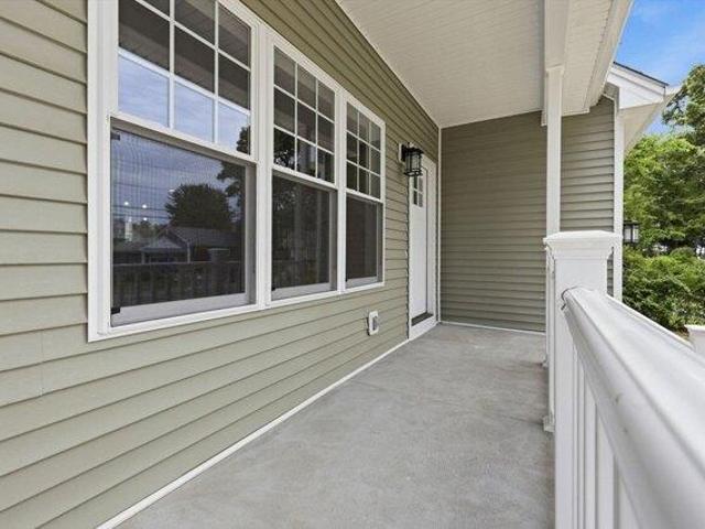 house with 3 bedroom, Springfield MA ES105095619
