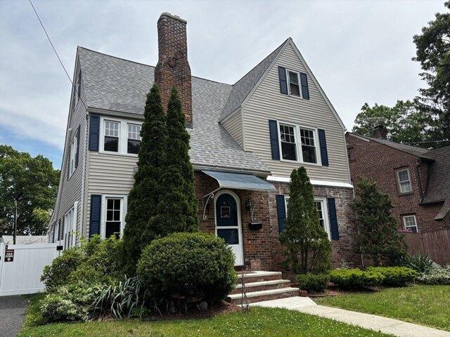 house with 3 bedroom, Springfield MA ES105095753