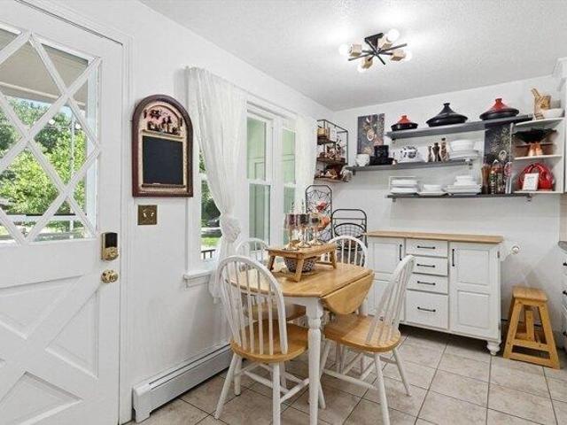 house with 3 bedroom, Springfield MA ES105114708
