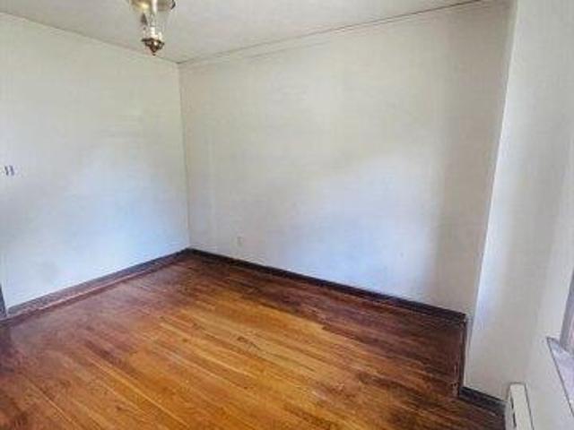 house with 3 bedroom, Springfield MA ES105127823