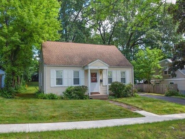 house with 3 bedroom, Springfield MA ES105207327