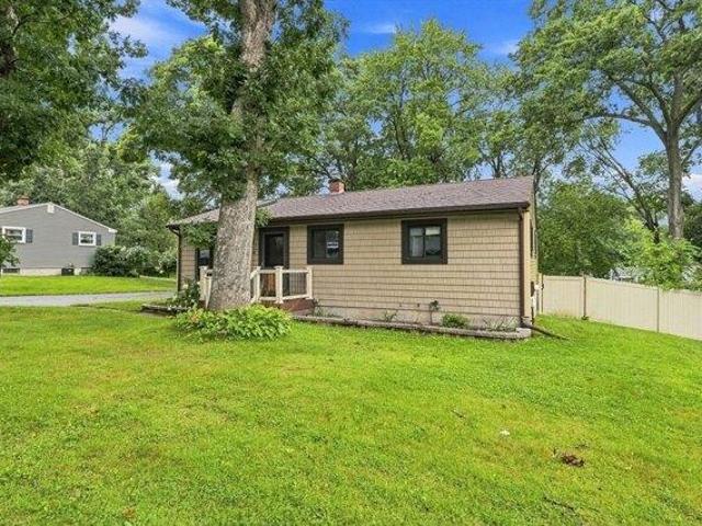 house with 3 bedroom, Springfield MA ES105230341