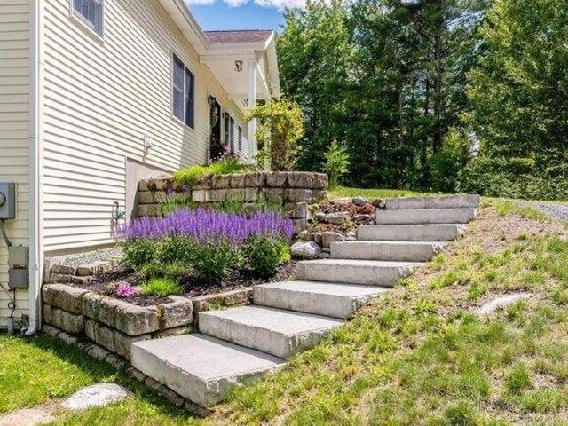 house with 3 bedroom, Springfield NH ES104265116