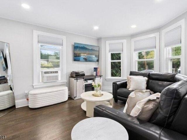 house with 3 bedroom, Springfield NJ ES104445635