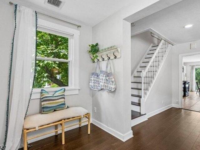 house with 3 bedroom, Springfield NJ ES104903425