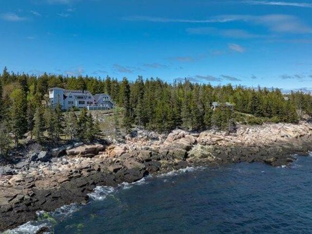 house with 3 bedroom, Swans Island ME ES104542740