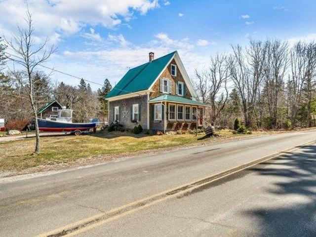 house with 3 bedroom, Swans Island ME ES104920986