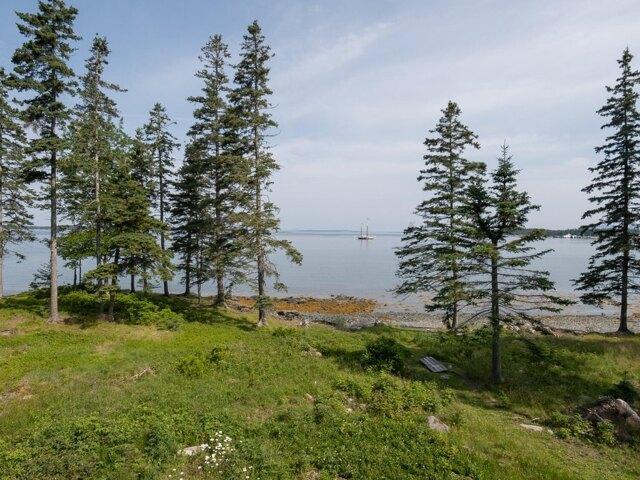 house with 3 bedroom, Swans Island ME ES105109606