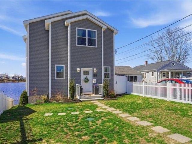 house with 3 bedroom, Swansea MA DLS101659945