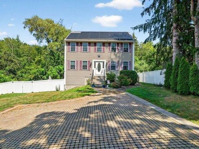 house with 3 bedroom, Swansea MA DLS101999193