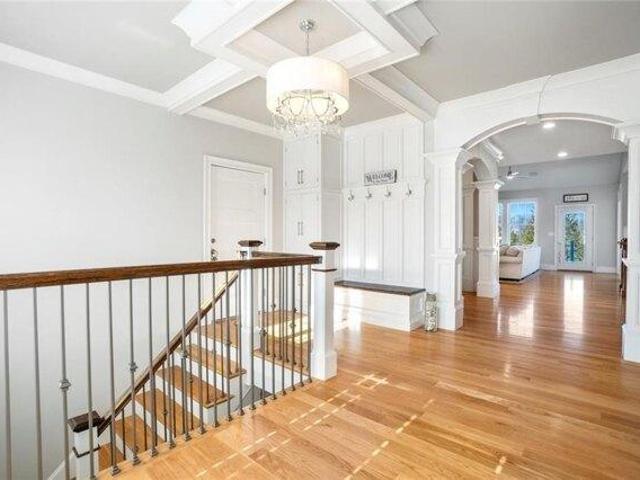 house with 3 bedroom, Swansea MA DLS102120415
