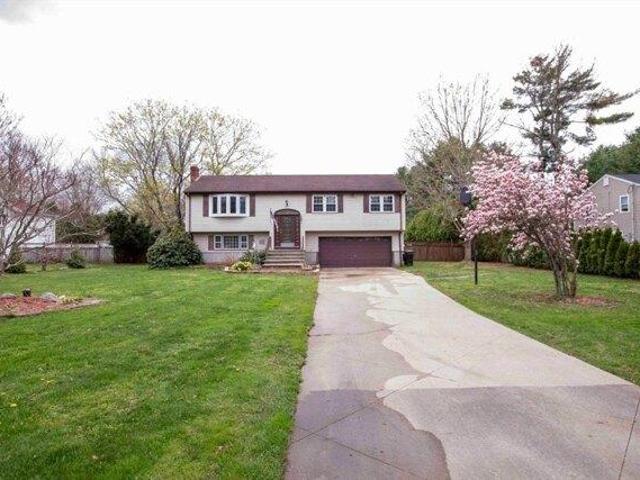 house with 3 bedroom, Swansea MA DS103440325