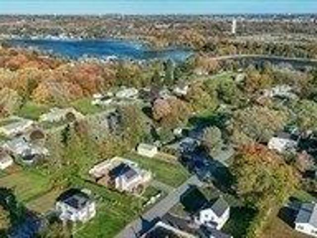 house with 3 bedroom, Swansea MA DS103440771