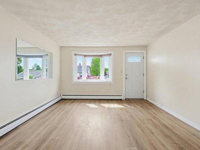 house with 3 bedroom, Swansea MA DS103442267